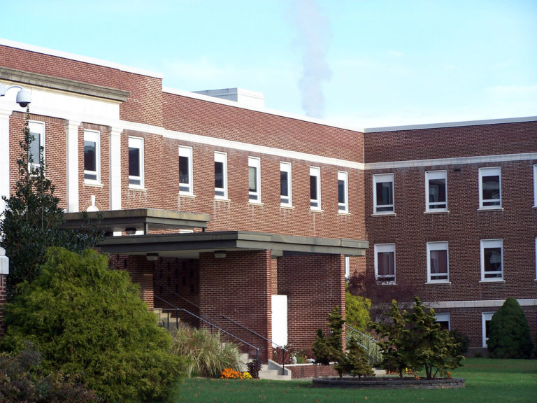 Volunteer Program - Cedarbrook Senior Care and Rehab